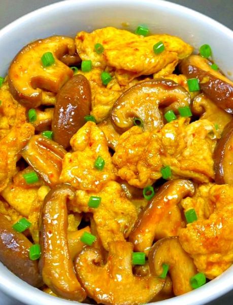 香菇炒鸡蛋怎么炒好吃_香菇炒鸡蛋需要焯水吗-第1张图片-山城妙识 香菇炒鸡蛋怎么炒好吃_香菇炒鸡蛋需要焯水吗-第1张图片-山城妙识