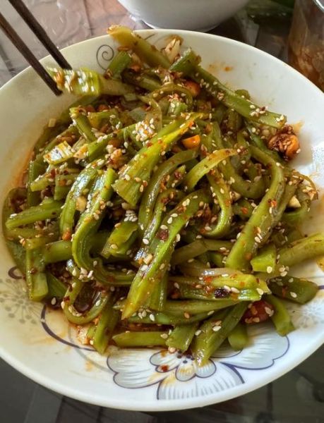 凉拌贡菜怎么做_贡菜需要焯水吗-第1张图片-山城妙识 凉拌贡菜怎么做_贡菜需要焯水吗-第1张图片-山城妙识