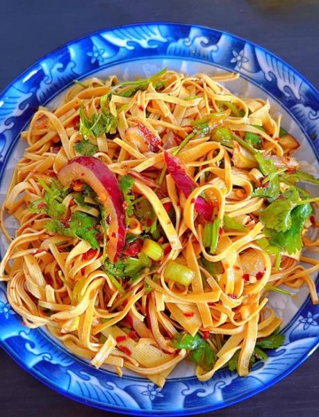 干豆腐丝怎么拌好吃_家常凉拌干豆腐丝做法-第3张图片-山城妙识