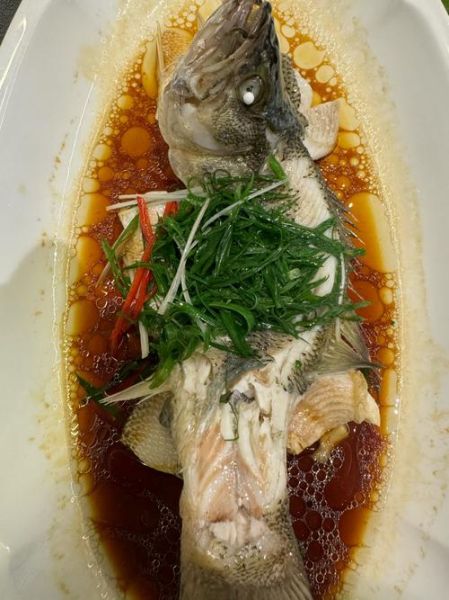 鲈鱼清蒸几分钟最佳_鲈鱼清蒸要不要去鳞-第2张图片-山城妙识