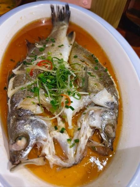 鲈鱼清蒸几分钟最佳_鲈鱼清蒸要不要去鳞-第1张图片-山城妙识