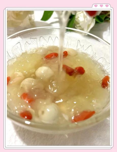 银耳汤怎么煮才出胶_银耳汤做法步骤详解-第1张图片-山城妙识 银耳汤怎么煮才出胶_银耳汤做法步骤详解-第1张图片-山城妙识