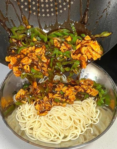 家常拌面怎么做_拌面酱汁怎么调才好吃-第3张图片-山城妙识 家常拌面怎么做_拌面酱汁怎么调才好吃-第3张图片-山城妙识