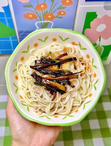 葱油拌面怎么做_正宗葱油拌面配方-第2张图片-山城妙识