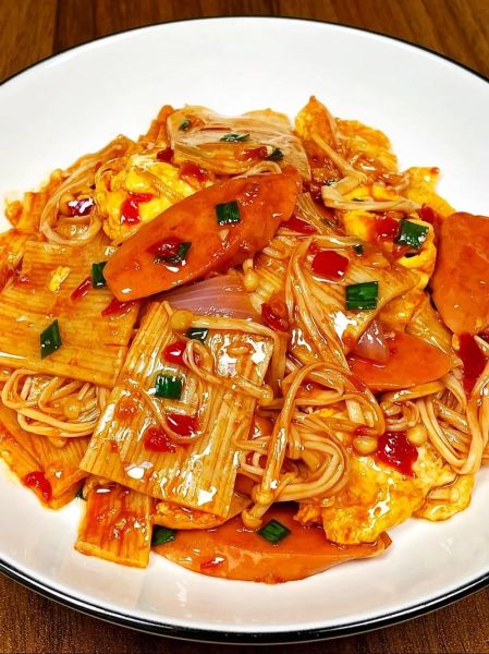 烤冷面怎么做_烤冷面需要哪些材料-第1张图片-山城妙识