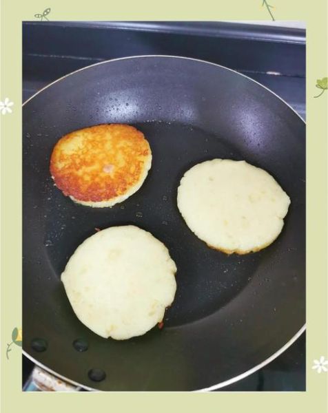 土豆粑粑怎么做_家常土豆粑粑的做法步骤-第3张图片-山城妙识 土豆粑粑怎么做_家常土豆粑粑的做法步骤-第3张图片-山城妙识