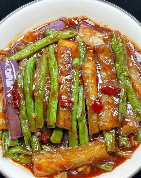 茄子烧豆角怎么做_茄子烧豆角家常做法-第1张图片-山城妙识 茄子烧豆角怎么做_茄子烧豆角家常做法-第1张图片-山城妙识