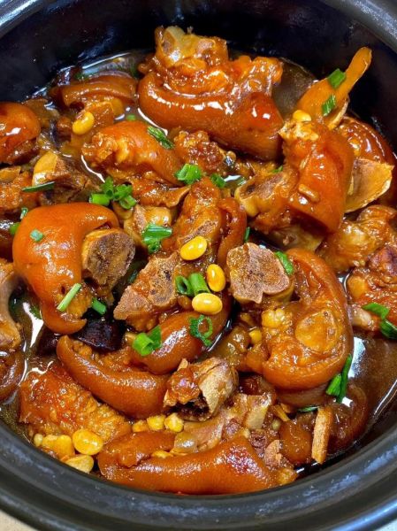 猪肘子怎么做好吃_家常红烧猪肘子做法-第1张图片-山城妙识 猪肘子怎么做好吃_家常红烧猪肘子做法-第1张图片-山城妙识