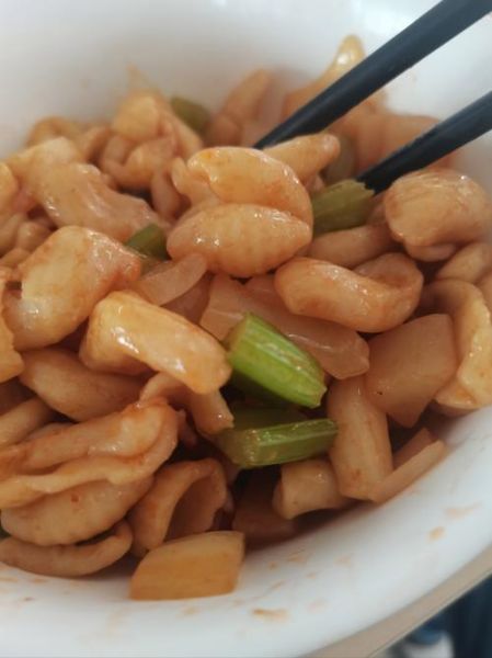 炒猫耳朵的家常做法_猫耳朵怎么炒才劲道-第2张图片-山城妙识 炒猫耳朵的家常做法_猫耳朵怎么炒才劲道-第2张图片-山城妙识