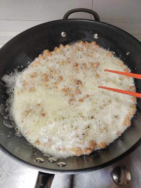 花生粘怎么做_家庭版花生粘的做法-第1张图片-山城妙识