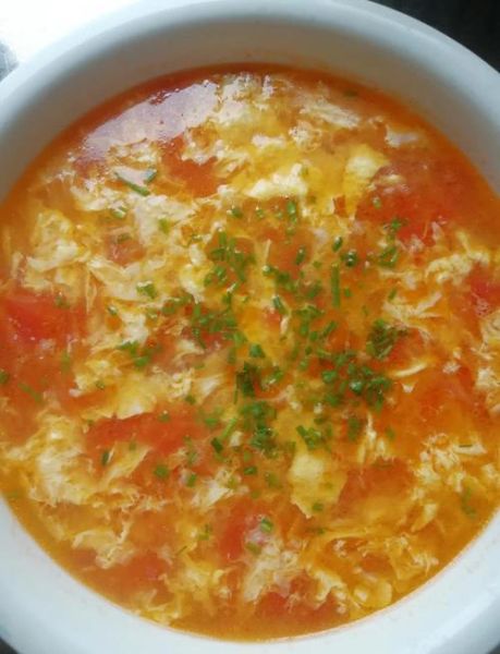 鸡蛋西红柿汤怎么做_西红柿鸡蛋汤先放哪个-第1张图片-山城妙识 鸡蛋西红柿汤怎么做_西红柿鸡蛋汤先放哪个-第1张图片-山城妙识