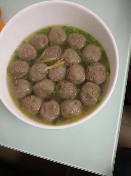 牛肉丸子汤家常做法_牛肉丸子怎么做才嫩-第1张图片-山城妙识 牛肉丸子汤家常做法_牛肉丸子怎么做才嫩-第1张图片-山城妙识