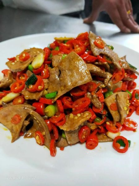 土匪猪肝怎么做才嫩_土匪猪肝做法步骤详解-第3张图片-山城妙识 土匪猪肝怎么做才嫩_土匪猪肝做法步骤详解-第3张图片-山城妙识