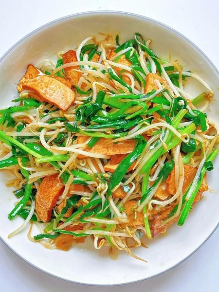 豆芽炒韭菜怎么炒好吃_豆芽炒韭菜要不要焯水-第1张图片-山城妙识 豆芽炒韭菜怎么炒好吃_豆芽炒韭菜要不要焯水-第1张图片-山城妙识