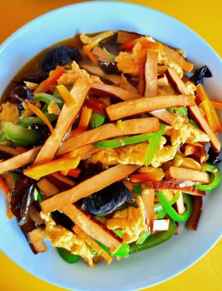 青椒炒香干怎么做_香干要不要焯水-第2张图片-山城妙识 青椒炒香干怎么做_香干要不要焯水-第2张图片-山城妙识