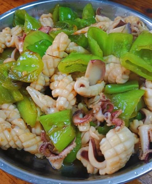 辣椒炒鱿鱼怎么做_辣椒炒鱿鱼的家常做法-第1张图片-山城妙识 辣椒炒鱿鱼怎么做_辣椒炒鱿鱼的家常做法-第1张图片-山城妙识