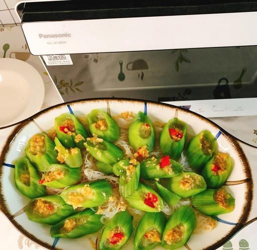 蒜蓉蒸丝瓜怎么做_丝瓜蒸多久才熟-第1张图片-山城妙识 蒜蓉蒸丝瓜怎么做_丝瓜蒸多久才熟-第1张图片-山城妙识