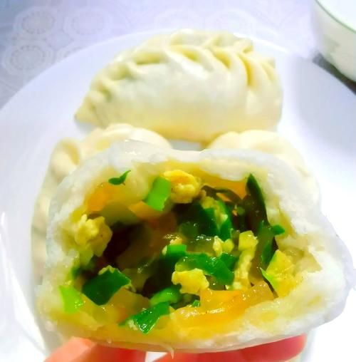 韭菜鸡蛋包子怎么和面_韭菜鸡蛋包子蒸多久-第1张图片-山城妙识