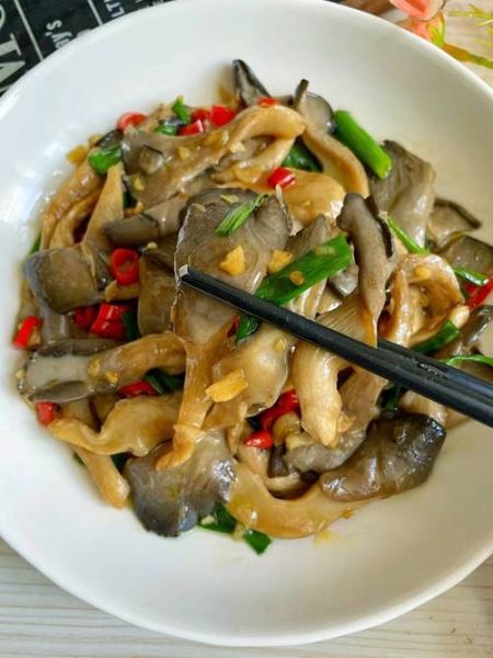 野生蘑菇怎么清洗_野生蘑菇怎么炒才好吃-第3张图片-山城妙识 野生蘑菇怎么清洗_野生蘑菇怎么炒才好吃-第3张图片-山城妙识