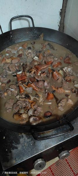 家常狗肉怎么炖好吃_狗肉去腥技巧有哪些-第3张图片-山城妙识