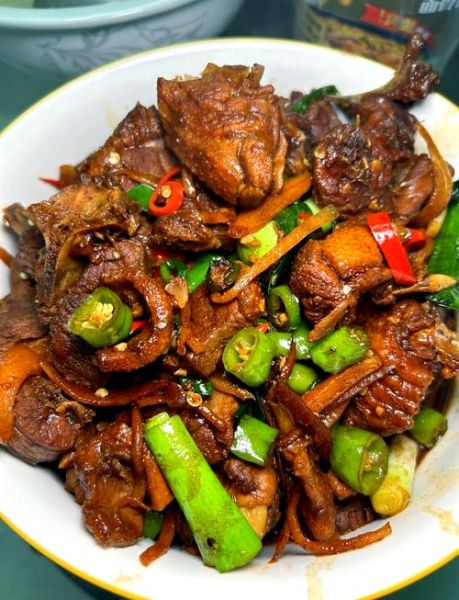 啤酒鸭最正宗的做法_为什么啤酒鸭要焯水-第1张图片-山城妙识 啤酒鸭最正宗的做法_为什么啤酒鸭要焯水-第1张图片-山城妙识