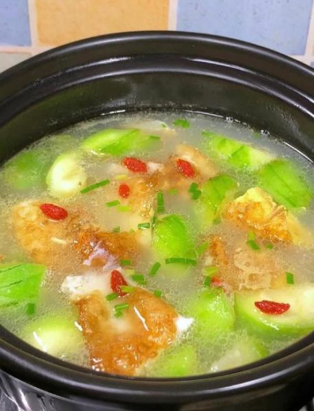 丝瓜怎么炒好吃_丝瓜汤的家常做法-第1张图片-山城妙识 丝瓜怎么炒好吃_丝瓜汤的家常做法-第1张图片-山城妙识