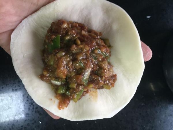 茄子包子馅怎么调_茄子包子馅做法大全-第1张图片-山城妙识 茄子包子馅怎么调_茄子包子馅做法大全-第1张图片-山城妙识