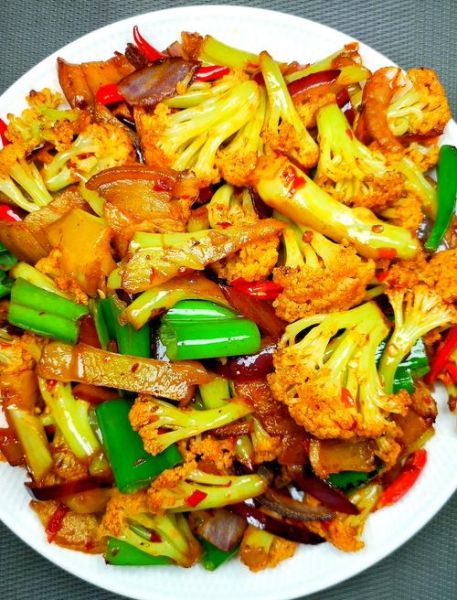 炒花菜的家常做法_花菜怎么炒才脆嫩入味-第1张图片-山城妙识 炒花菜的家常做法_花菜怎么炒才脆嫩入味-第1张图片-山城妙识