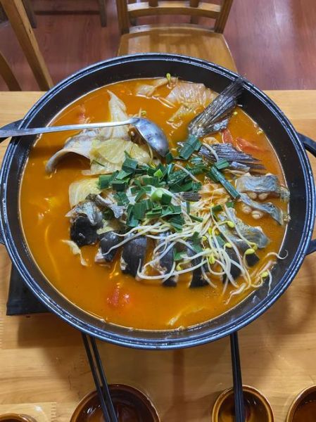 贵州酸汤鱼怎么做_正宗酸汤鱼配方揭秘-第1张图片-山城妙识 贵州酸汤鱼怎么做_正宗酸汤鱼配方揭秘-第1张图片-山城妙识