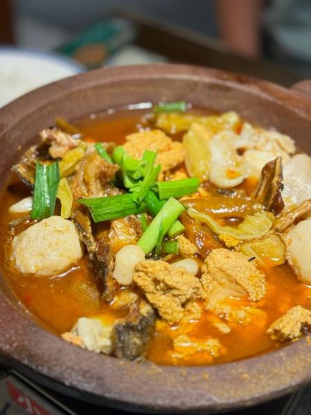 杂鱼煲怎么做_杂鱼煲的家常做法-第1张图片-山城妙识 杂鱼煲怎么做_杂鱼煲的家常做法-第1张图片-山城妙识