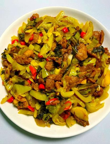 酸菜炒肉怎么做_酸菜炒肉用什么肉最好吃-第1张图片-山城妙识 酸菜炒肉怎么做_酸菜炒肉用什么肉最好吃-第1张图片-山城妙识