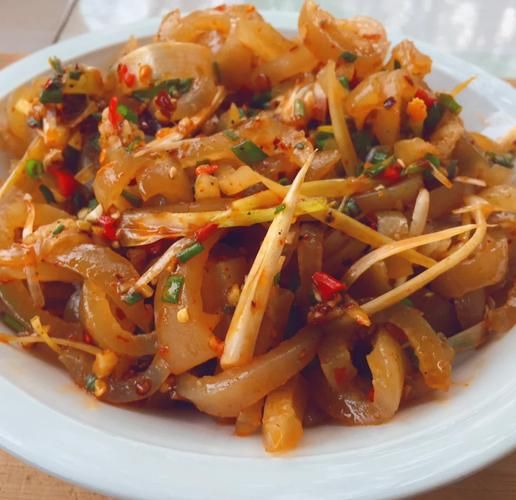 凉拌猪皮怎么做_猪皮焯水多久才脆弹-第3张图片-山城妙识 凉拌猪皮怎么做_猪皮焯水多久才脆弹-第3张图片-山城妙识