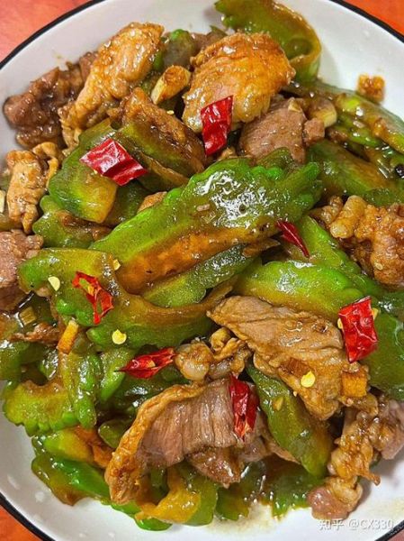 苦瓜炒牛肉怎么做_苦瓜炒牛肉用焯水吗-第3张图片-山城妙识 苦瓜炒牛肉怎么做_苦瓜炒牛肉用焯水吗-第3张图片-山城妙识