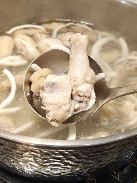 椰子鸡火锅怎么做_椰子鸡火锅汤底配方-第1张图片-山城妙识 椰子鸡火锅怎么做_椰子鸡火锅汤底配方-第1张图片-山城妙识