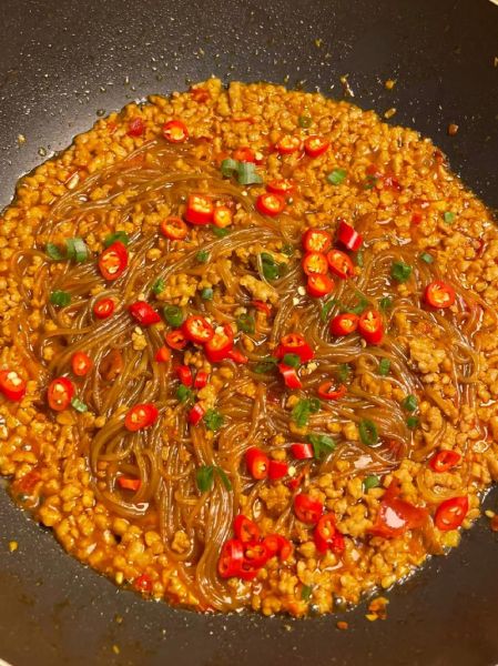 肉末粉条怎么炒不粘锅_肉末粉条家常做法-第1张图片-山城妙识 肉末粉条怎么炒不粘锅_肉末粉条家常做法-第1张图片-山城妙识