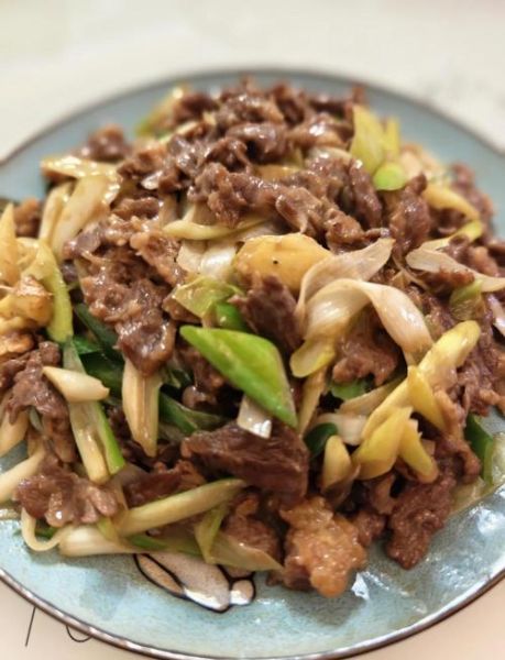 葱爆牛肉怎么做才嫩_家常葱爆牛肉的做法窍门-第1张图片-山城妙识 葱爆牛肉怎么做才嫩_家常葱爆牛肉的做法窍门-第1张图片-山城妙识