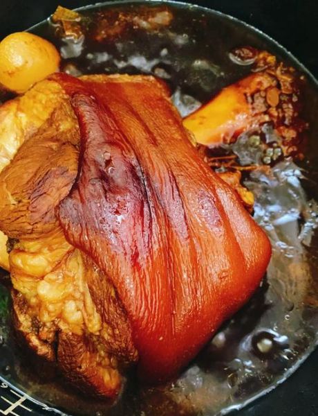 肘子怎么炖才软烂_肘子焯水用冷水还是热水-第1张图片-山城妙识 肘子怎么炖才软烂_肘子焯水用冷水还是热水-第1张图片-山城妙识