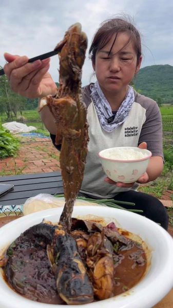 鲶鱼炖茄子怎么做_鲶鱼炖茄子家常做法-第3张图片-山城妙识 鲶鱼炖茄子怎么做_鲶鱼炖茄子家常做法-第3张图片-山城妙识