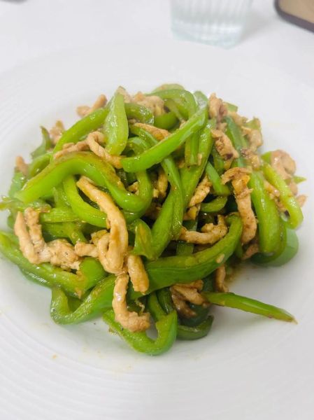 青椒炒肉怎么炒好吃_青椒炒肉的家常做法-第1张图片-山城妙识 青椒炒肉怎么炒好吃_青椒炒肉的家常做法-第1张图片-山城妙识