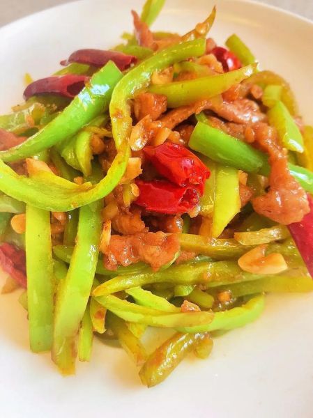 尖椒肉丝怎么炒好吃_尖椒肉丝的做法步骤-第3张图片-山城妙识