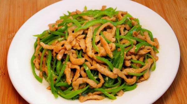 尖椒肉丝怎么炒好吃_尖椒肉丝的做法步骤-第2张图片-山城妙识