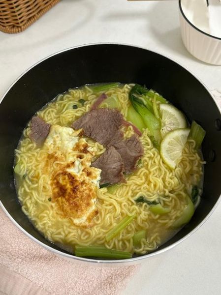 泡面怎么煮好吃_泡面的正确做法-第2张图片-山城妙识 泡面怎么煮好吃_泡面的正确做法-第2张图片-山城妙识