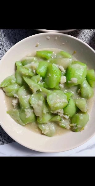 蒜蓉丝瓜怎么做_蒜蓉丝瓜的家常做法-第1张图片-山城妙识