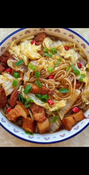 白菜粉条炖肉怎么做_白菜粉条炖肉的家常做法-第2张图片-山城妙识