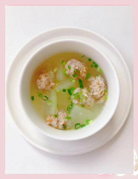 肉丸冬瓜汤怎么做_冬瓜汤肉丸不松散秘诀-第1张图片-山城妙识 肉丸冬瓜汤怎么做_冬瓜汤肉丸不松散秘诀-第1张图片-山城妙识