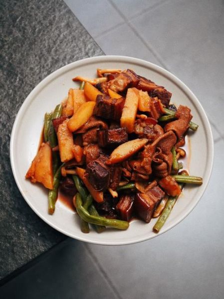 猪肉炖豆角怎么做_猪肉炖豆角的家常做法-第3张图片-山城妙识