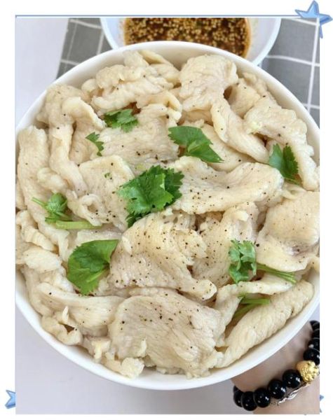 白水煮鸡胸肉怎么做才嫩_减脂餐鸡胸肉煮多久-第2张图片-山城妙识 白水煮鸡胸肉怎么做才嫩_减脂餐鸡胸肉煮多久-第2张图片-山城妙识