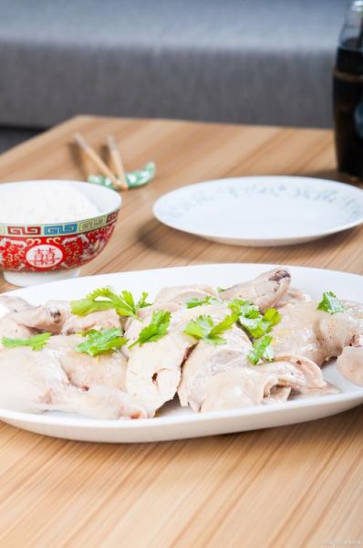 白水煮鸡胸肉怎么做才嫩_减脂餐鸡胸肉煮多久-第3张图片-山城妙识 白水煮鸡胸肉怎么做才嫩_减脂餐鸡胸肉煮多久-第3张图片-山城妙识