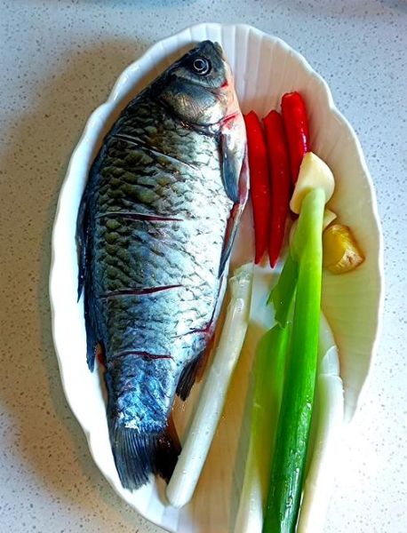 豆瓣鲫鱼的家常做法_豆瓣鲫鱼怎么做才入味-第1张图片-山城妙识 豆瓣鲫鱼的家常做法_豆瓣鲫鱼怎么做才入味-第1张图片-山城妙识