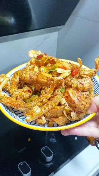 椒盐皮皮虾怎么做_椒盐皮皮虾的做法步骤-第1张图片-山城妙识 椒盐皮皮虾怎么做_椒盐皮皮虾的做法步骤-第1张图片-山城妙识